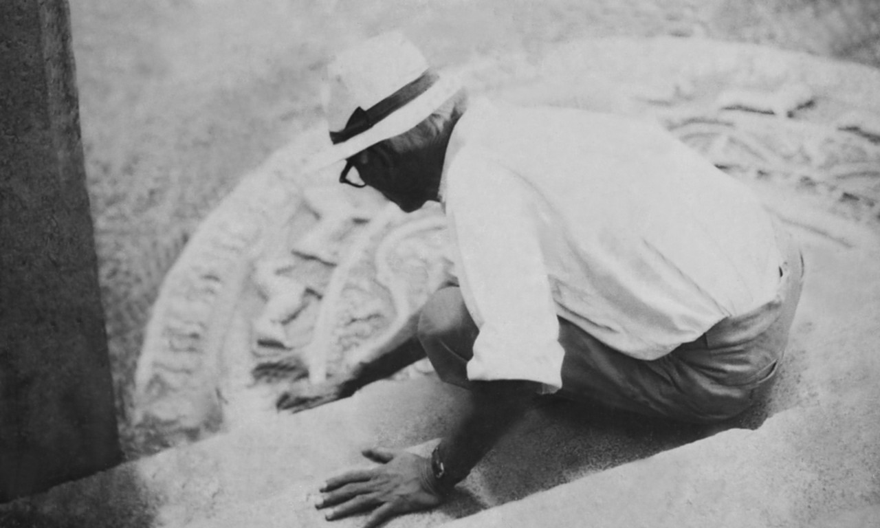 Gallery | Martin Wickramasinghe